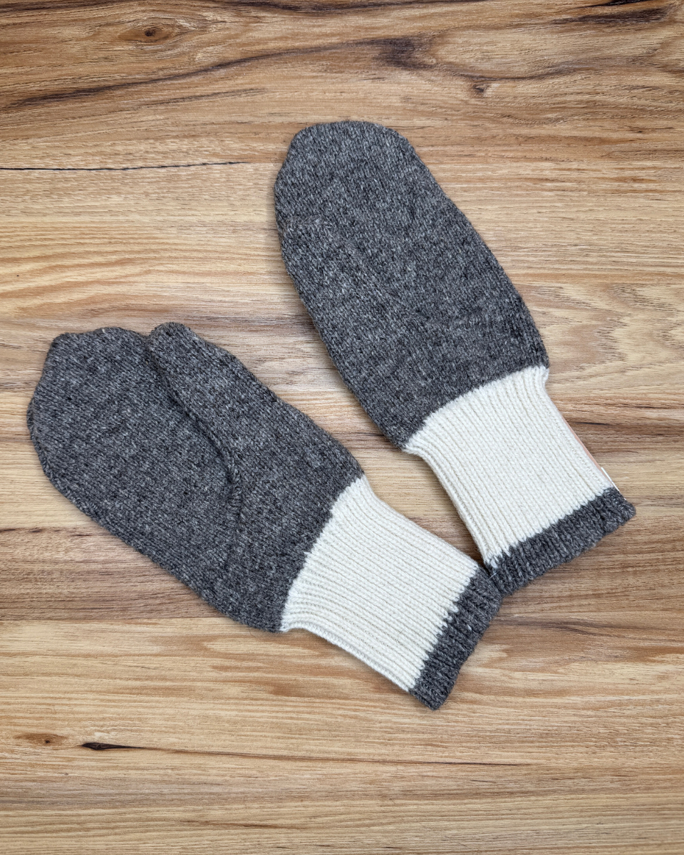 Cozy Wool Mittens – Sheepishly Me